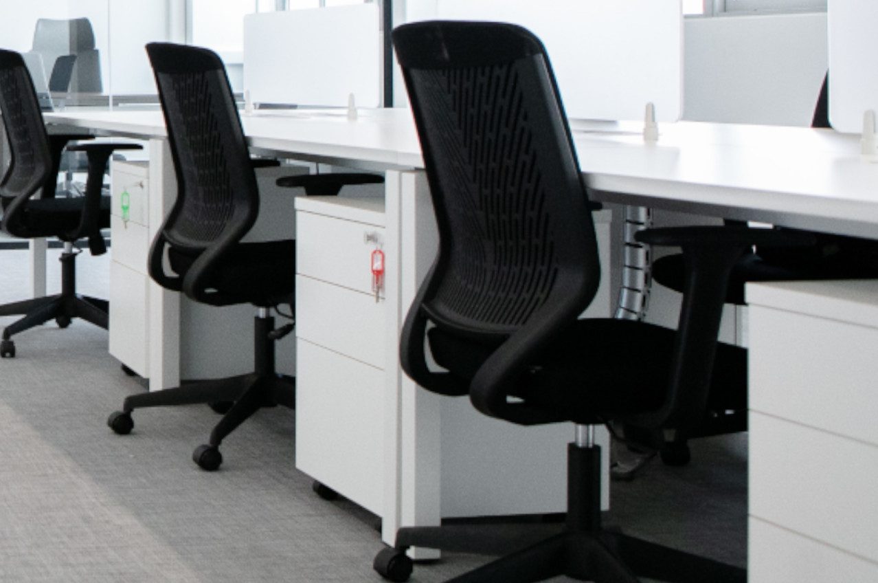 Isection fornece mobiliário a SACOM - ISECTION